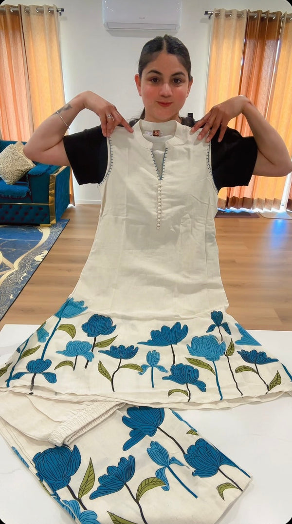 Digital print front back khadi cotton fabric (sleeves inside), Colour ...